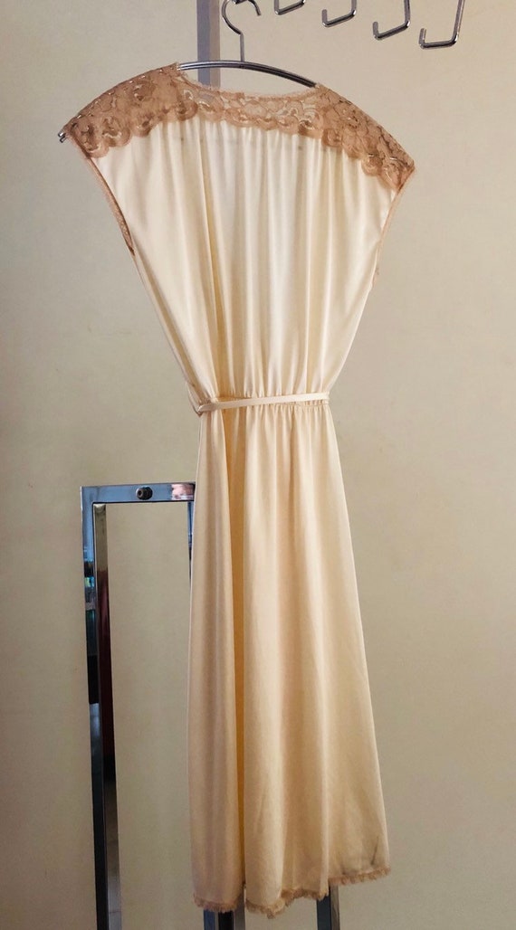 Vintage Lace Negligee and Dressing Gown In Champagne - Gem