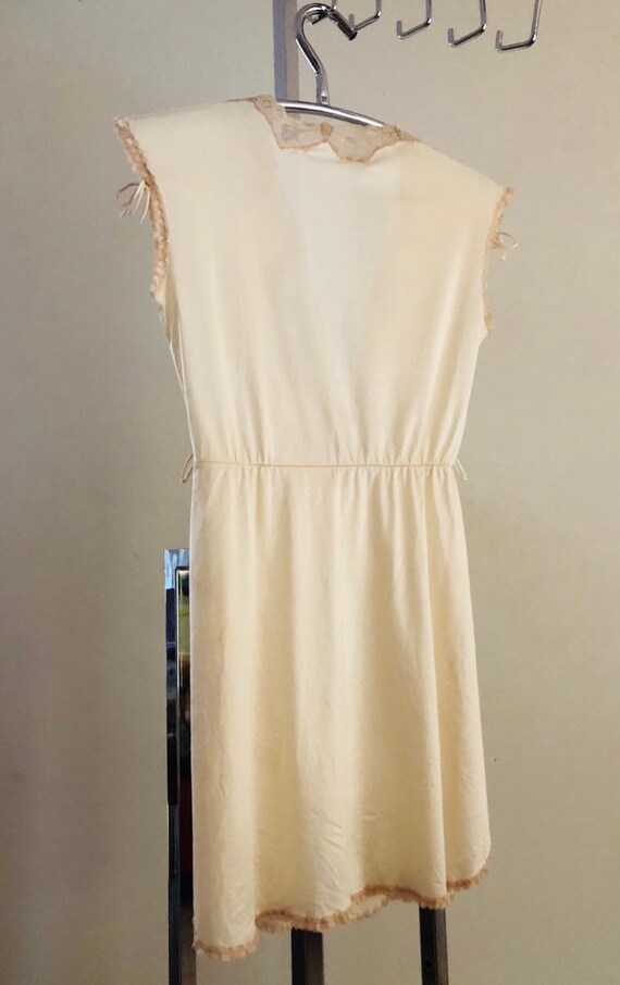 Vintage Lace Negligee and Dressing Gown In Champagne - Gem