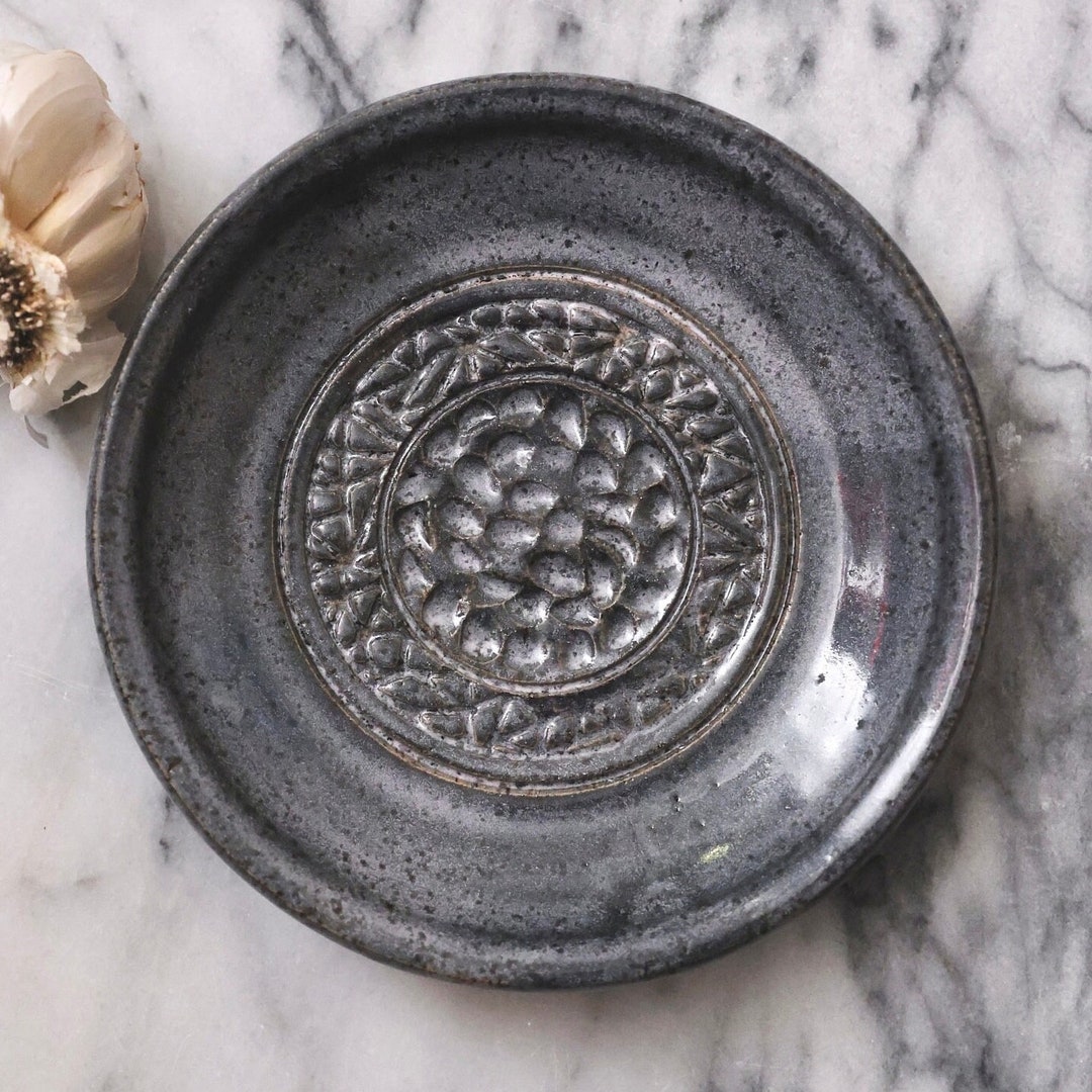 Garlic Grater Ceramic, Handmade Dish for Grating Ginger, Housewarming ...