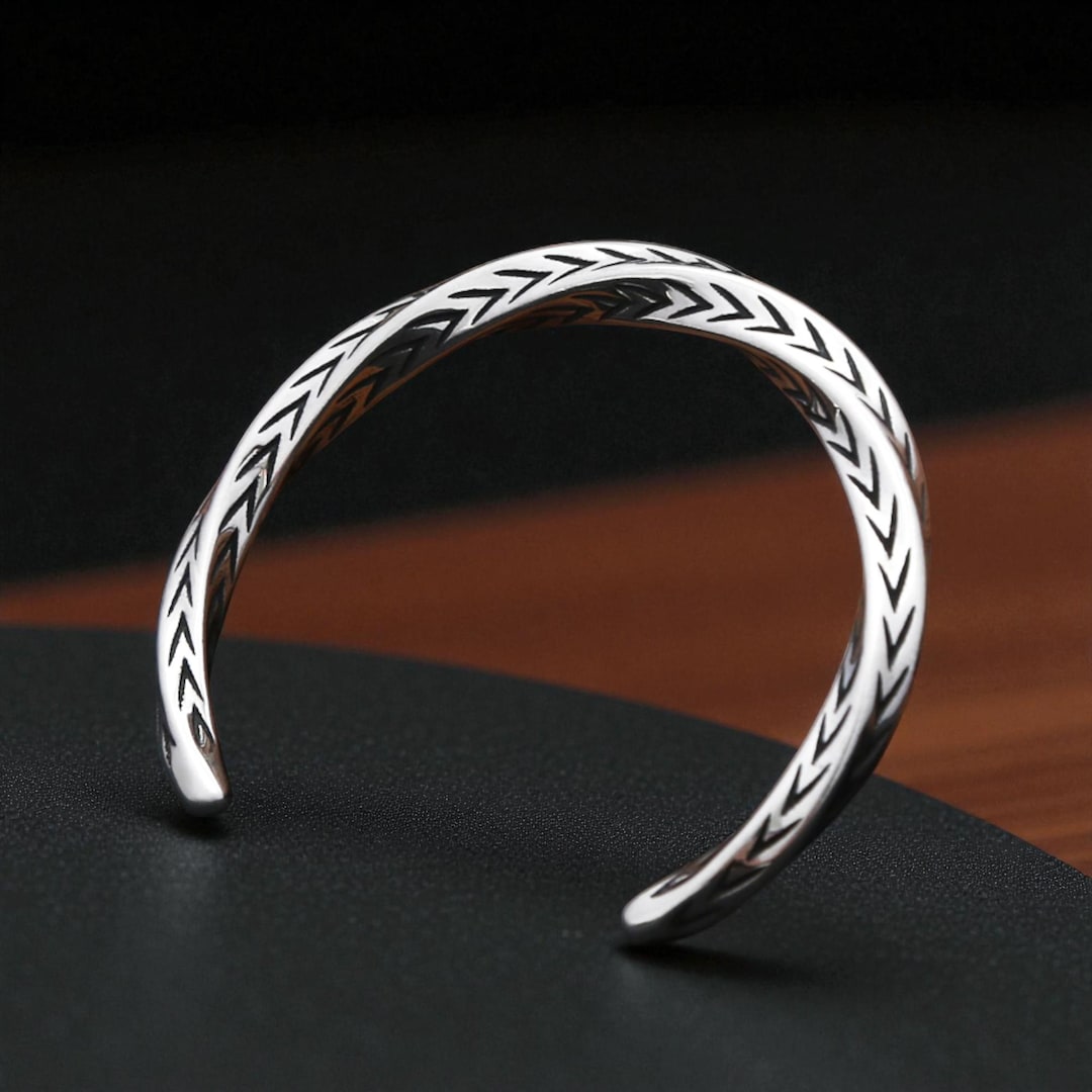 Gothic Mobius Cuff Bracelet – 316L Stainless Steel Antique Silver ...