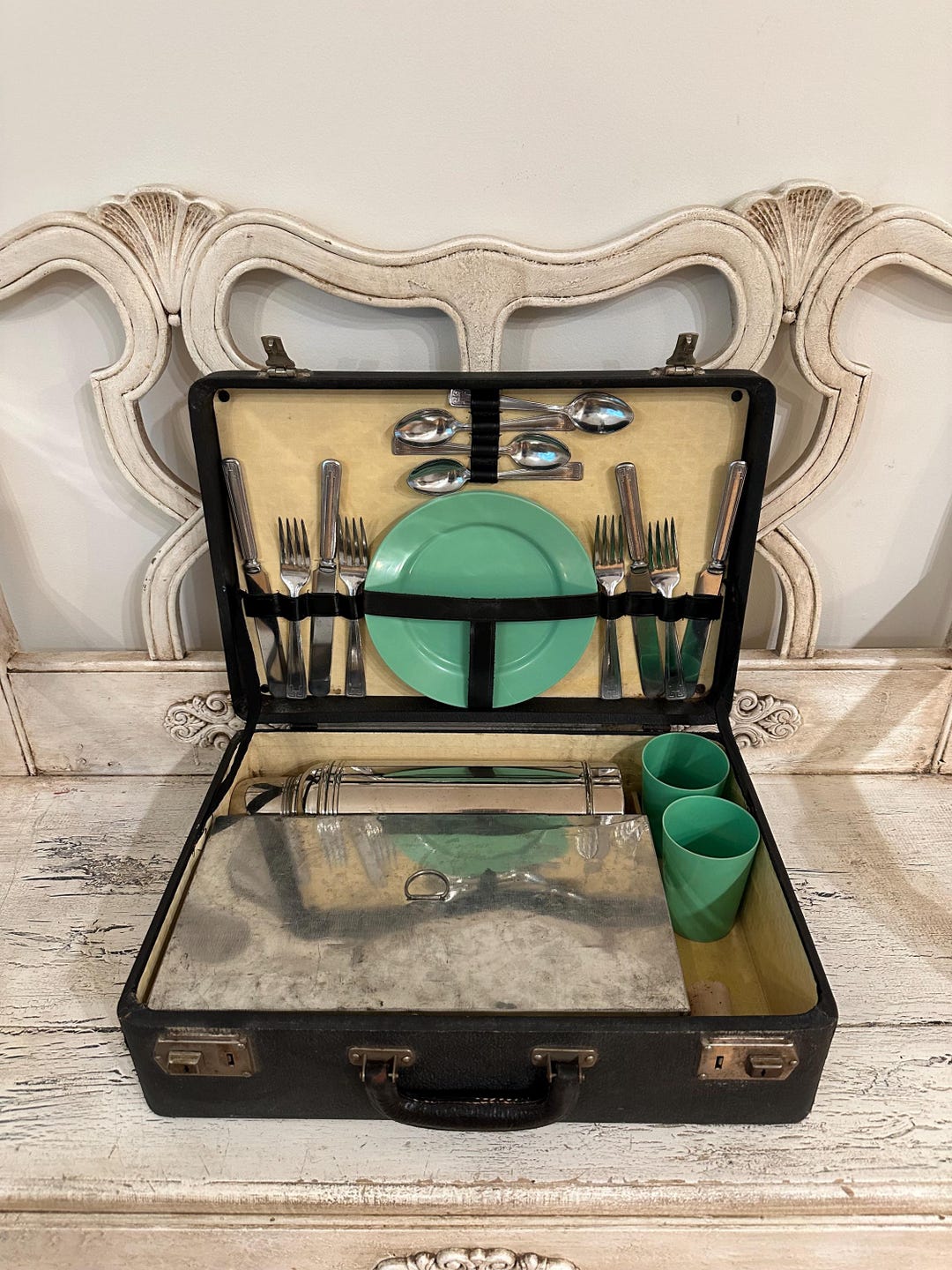 Antique Picnic Basket - Rustic Vintage Picnic Set - Beatleware - Etsy