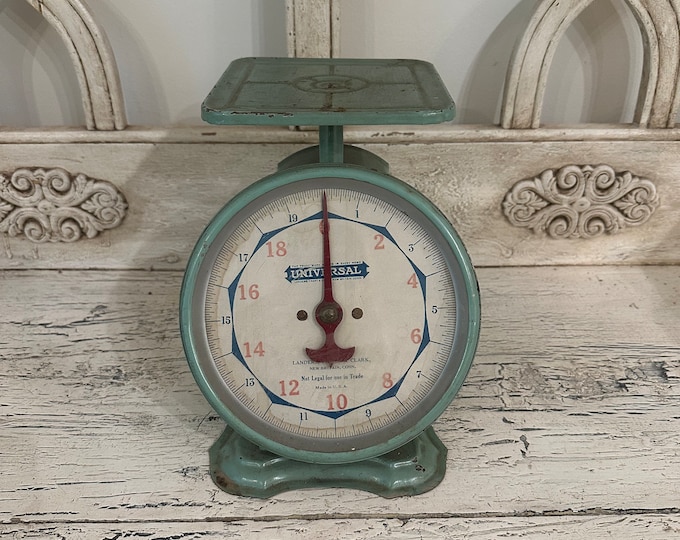 Vintage Green Kitchen Scale - Universal - Rusty, Rustic Antique Green ...