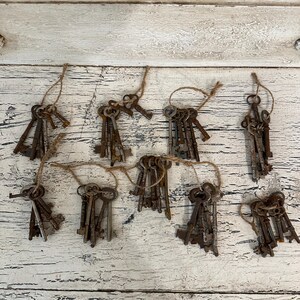 6 Vintage Rustic Skeleton Keys - Great for Assemblage or Wedding Favor ...