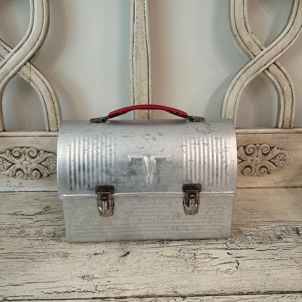 Vintage Lunch Box - Etsy