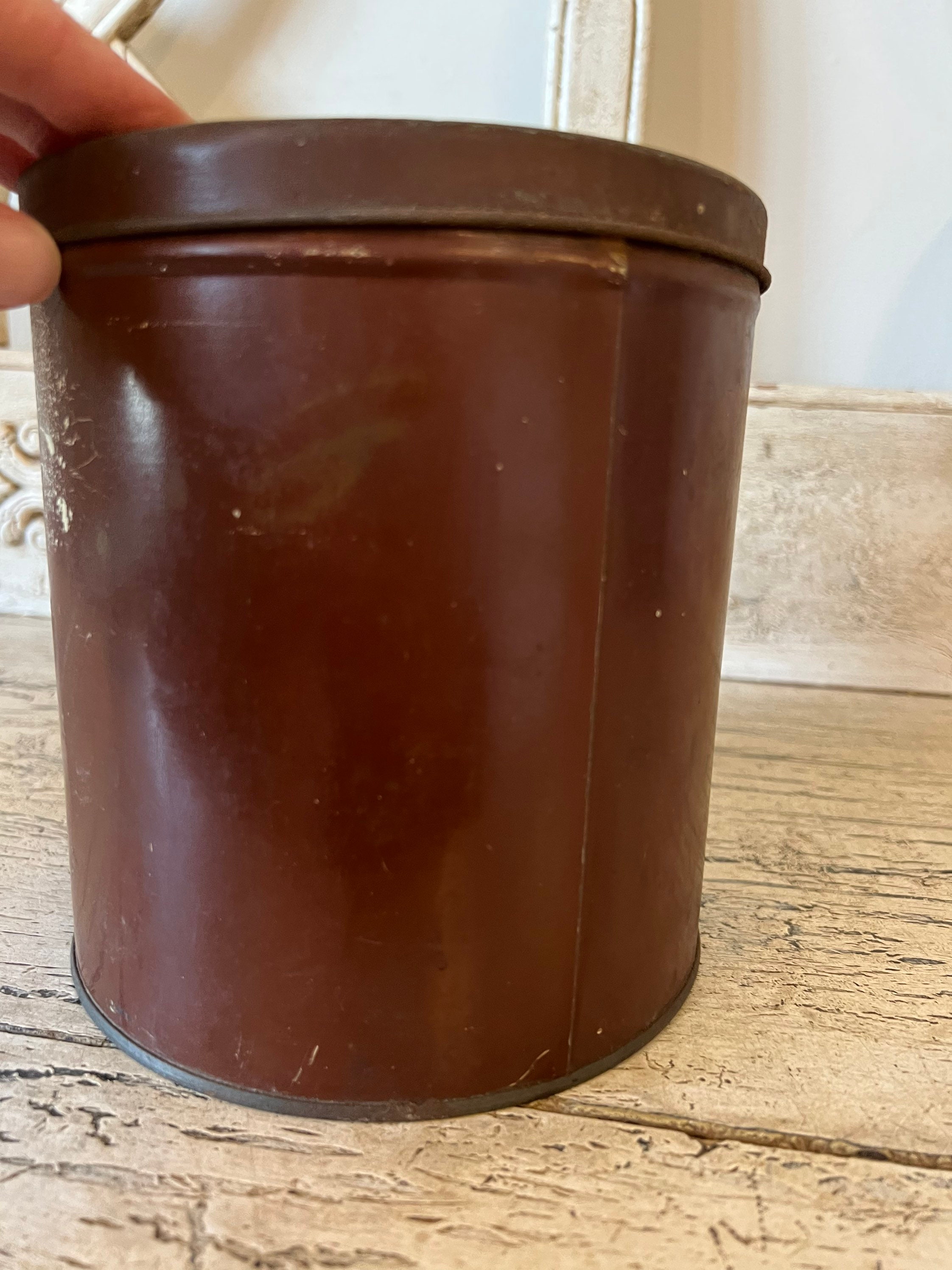 Small Vintage Keebler Biscuit Tin Saltines Brown With | Etsy Small Vintage Keebler Biscuit Tin Saltines Brown With | Etsy