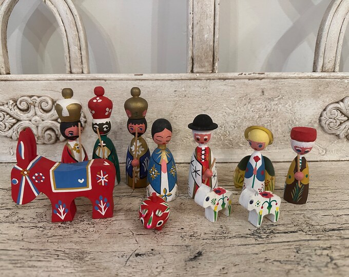 Vintage, Hand Painted Nativity Set - Missing Baby Jesus - Swedish ...