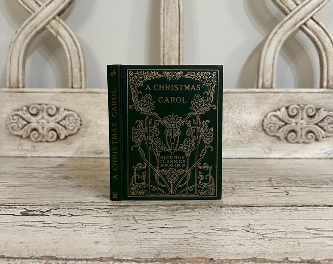 A Christmas Carol by Charles Dickens - Henry Altemus Co. 1907 - Lightly ...