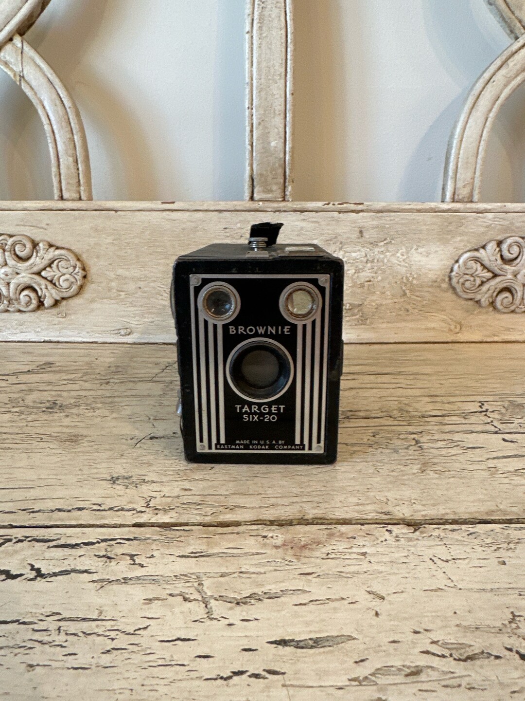 Vintage Kodak Brownie Target Six-20 Box Camera - Fun for Prop or Decor ...