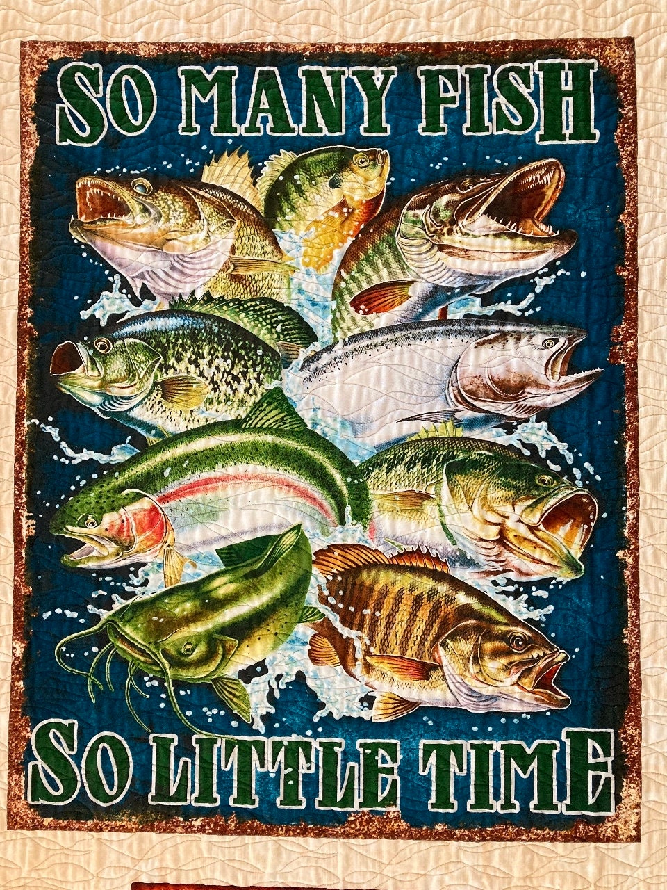 So Many Fish Quilted Wall Hanging Quilt - Etsy