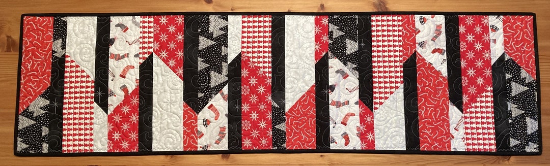 Christmas Monorail Quilted Table Runner - Etsy