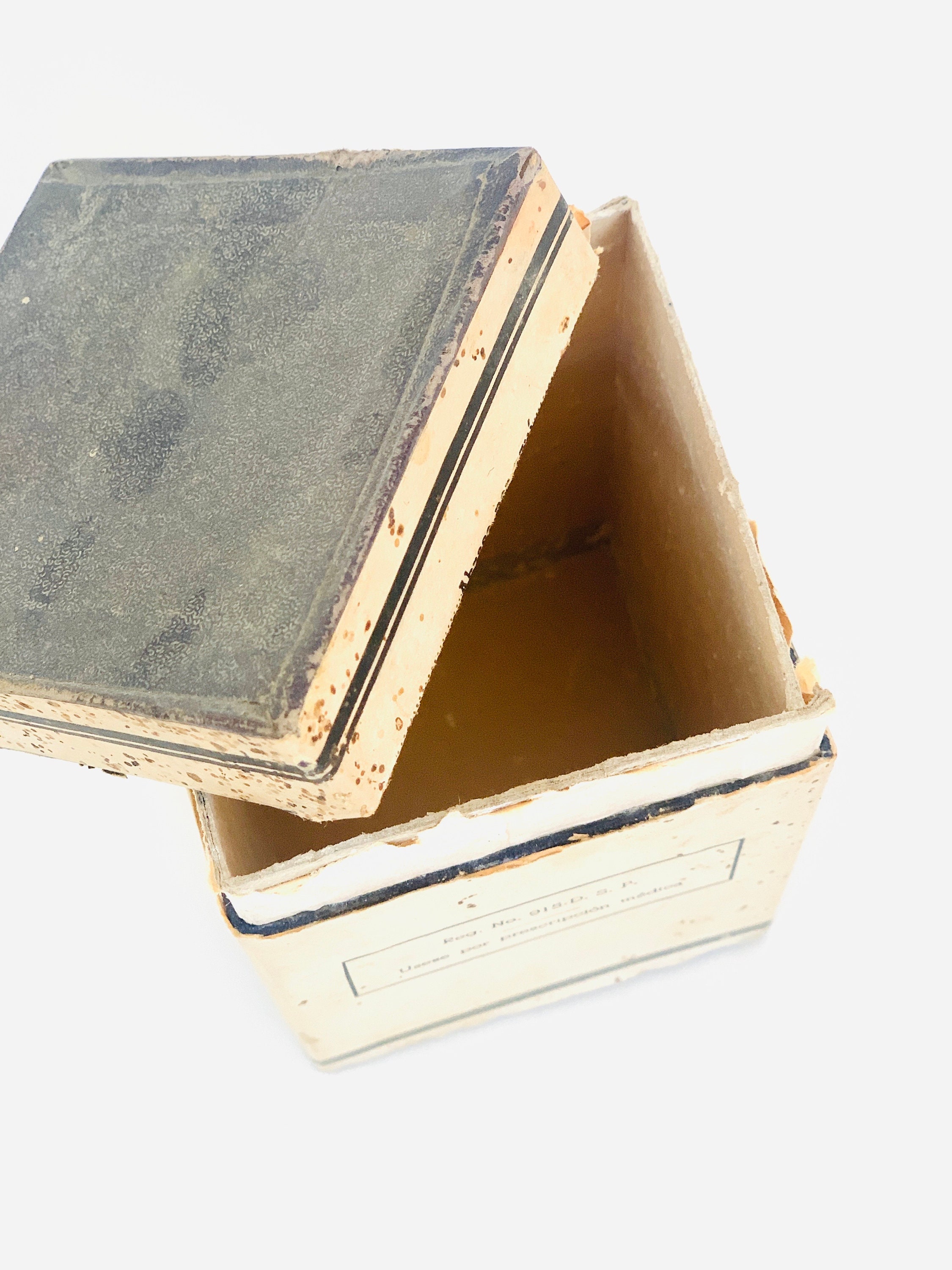 Vintage Apothecary Cardboard Empty Box, E. Merck Lab, Made in Mexico ...