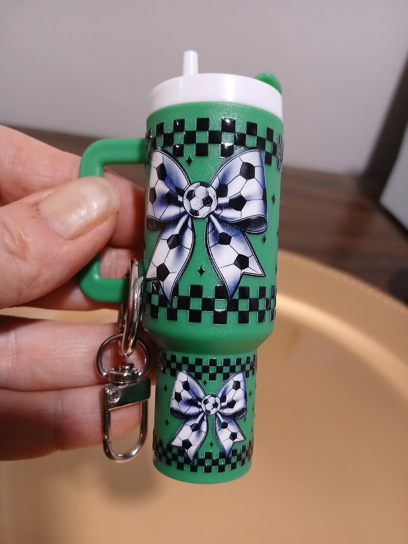 Mini Tumbler Keychain, Random Multicolor Cup Key Ring, Chapstick Holder ...