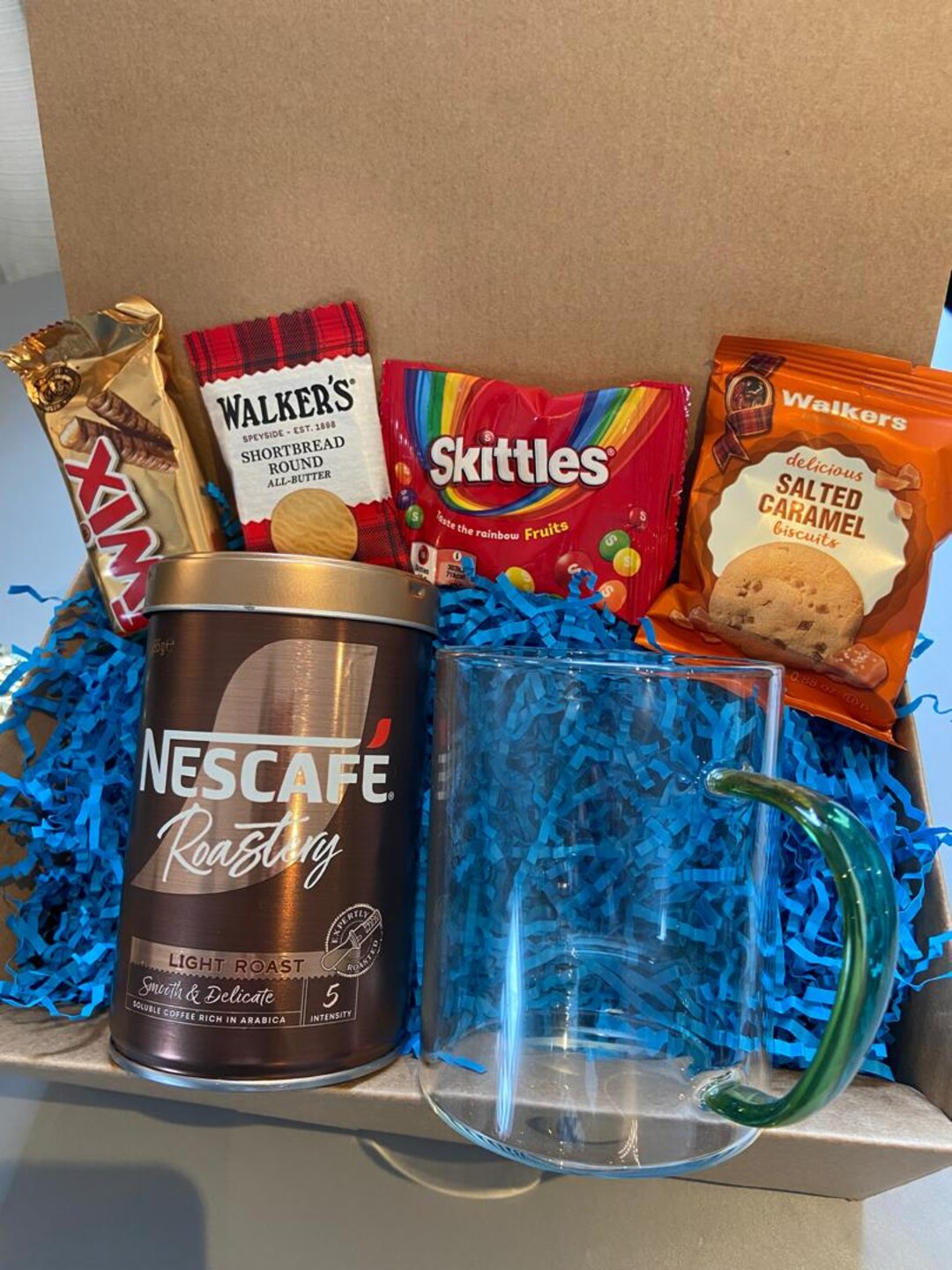 Luxury Coffee Gift Hamper: Coffee Tin, Biscuits & Treats - Hamper Gift ...