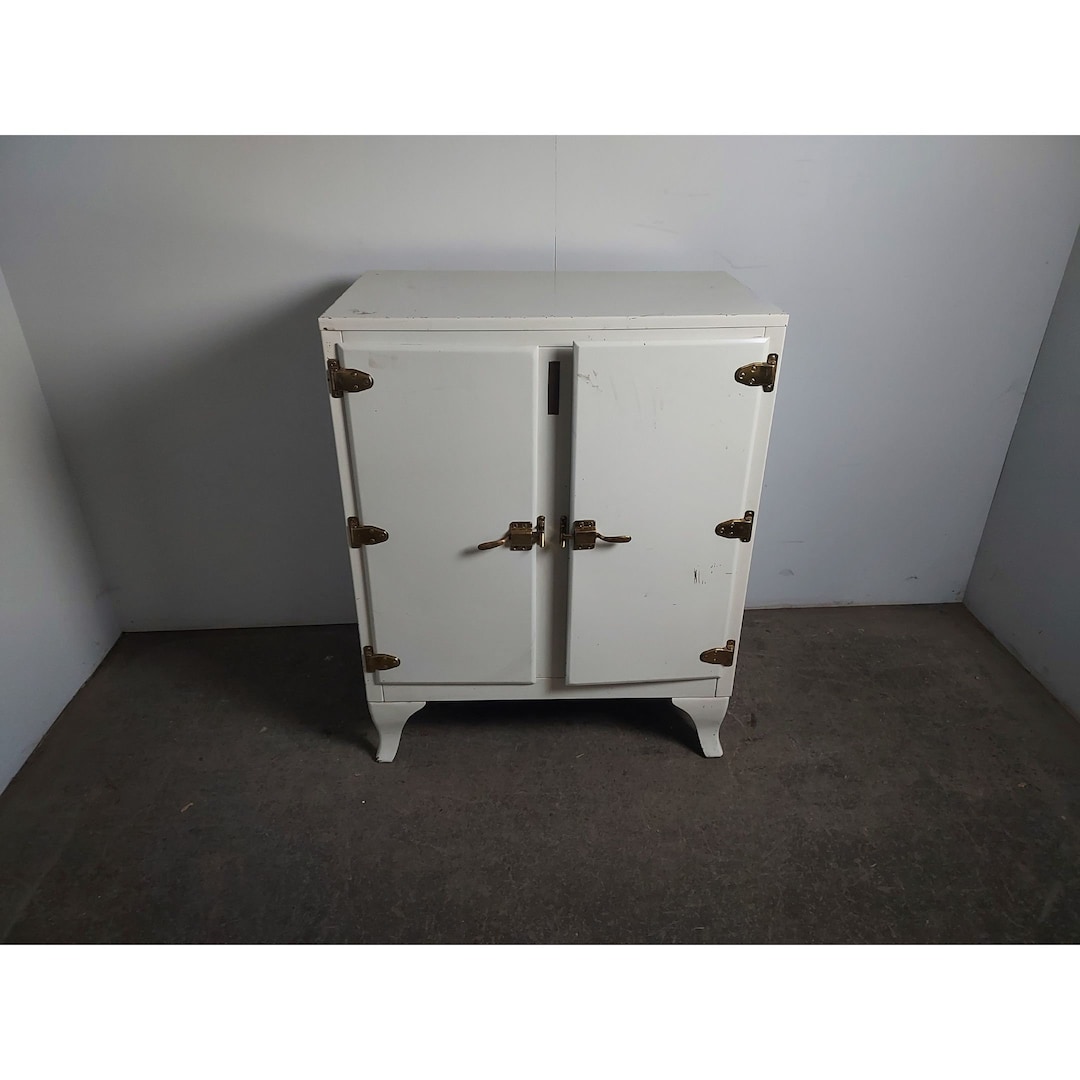 Unusual 1920,s Metal Ice Box 194753 Shipping is Not a 1.00 Shipping is ...