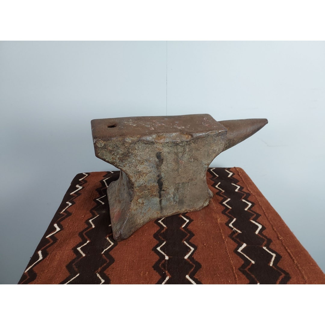 Antique Homemade Cast Iron Mouse Hole Anvil 150lbs # 192874 Shipping is ...
