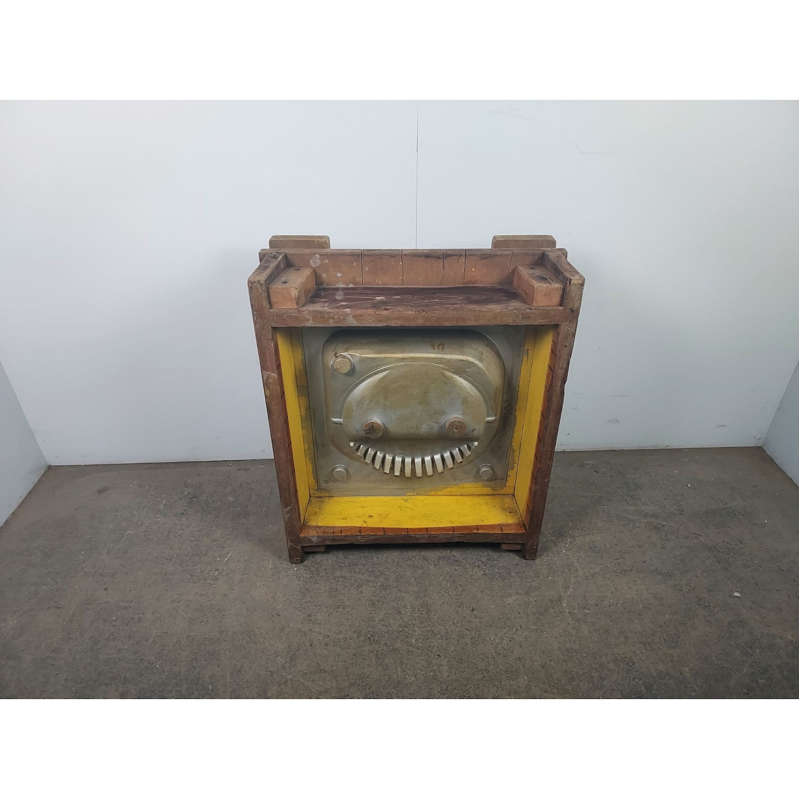 1900,s Smiley Face Factory Mold 194348 Shipping is Not Free Please ...