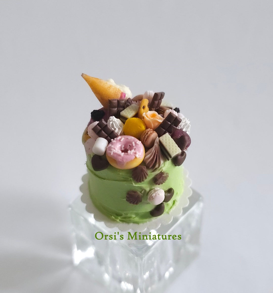 Dolllhouse Miniature gluttony Cake in 1 Inch Scale - Etsy