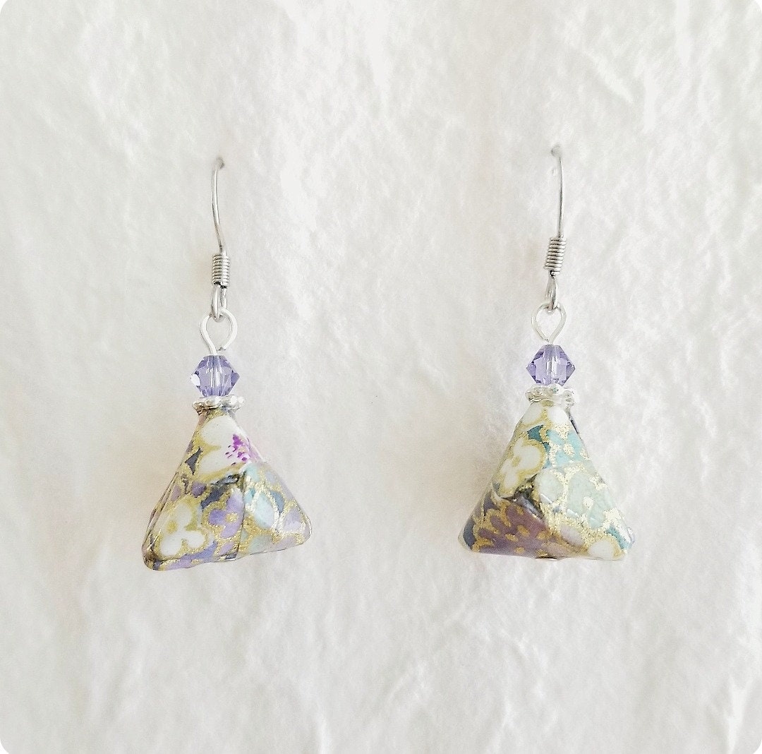 Japanese Origami Jewelry - Kawaii Origami Pyramid Earrings With ...