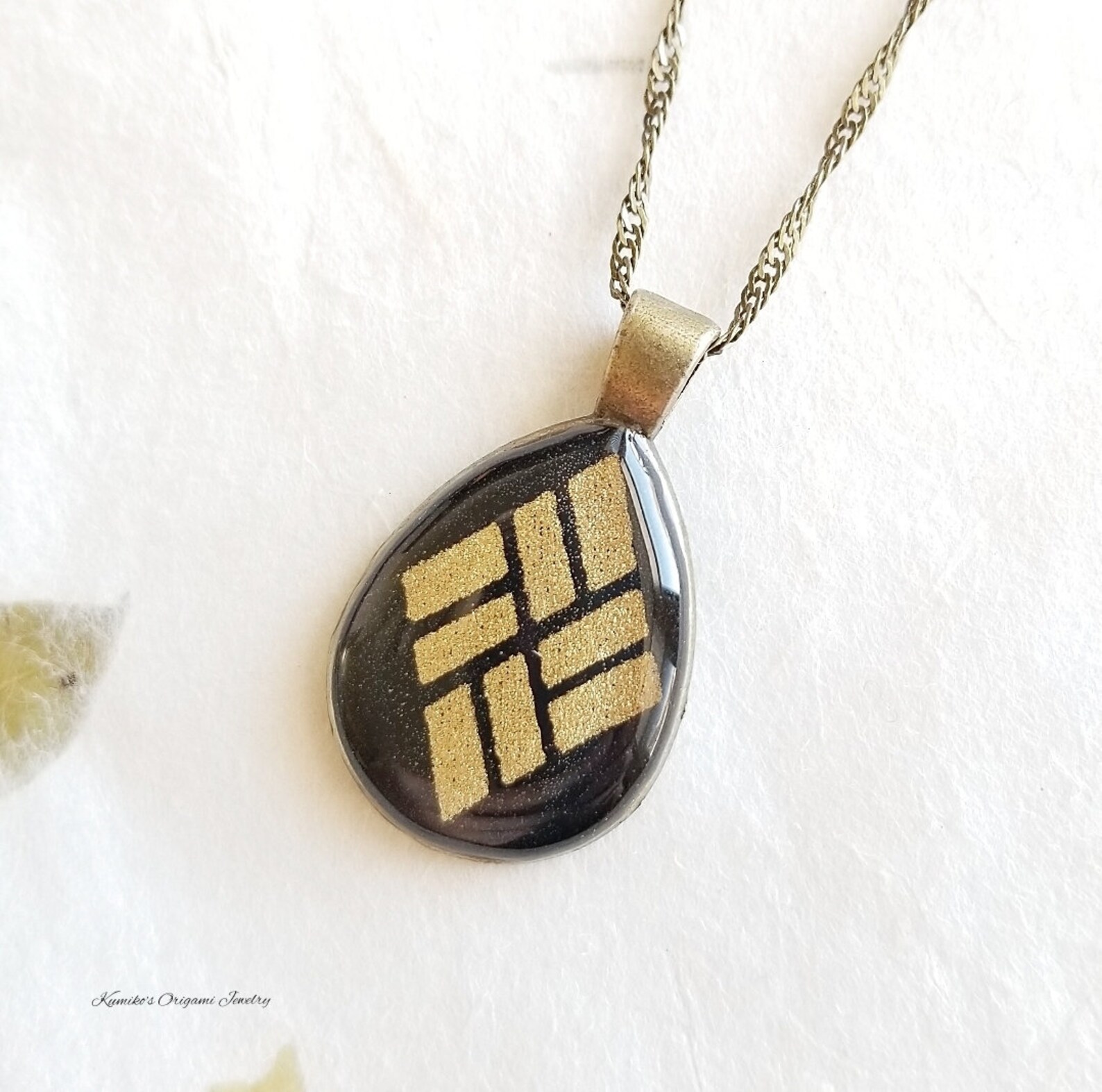 Japanese Origami Paper Kamon family Crest Resin Necklace Pendant With ...