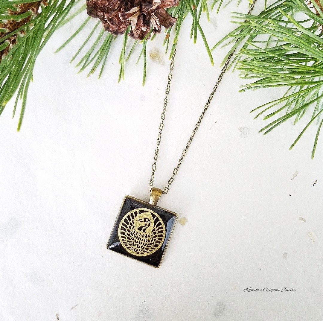 Japanese Origami Paper Resin Necklace Kamon Pendant With Antique Gold ...