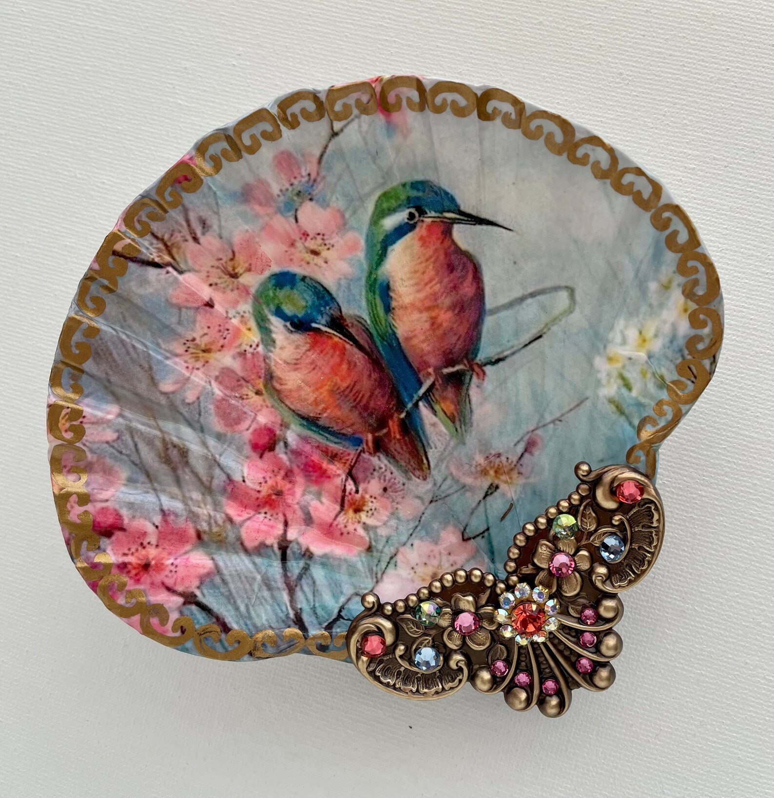 Decoupaged Shell Jewelry Dish, Spring Time and Robin Birds, Alter Dish ...