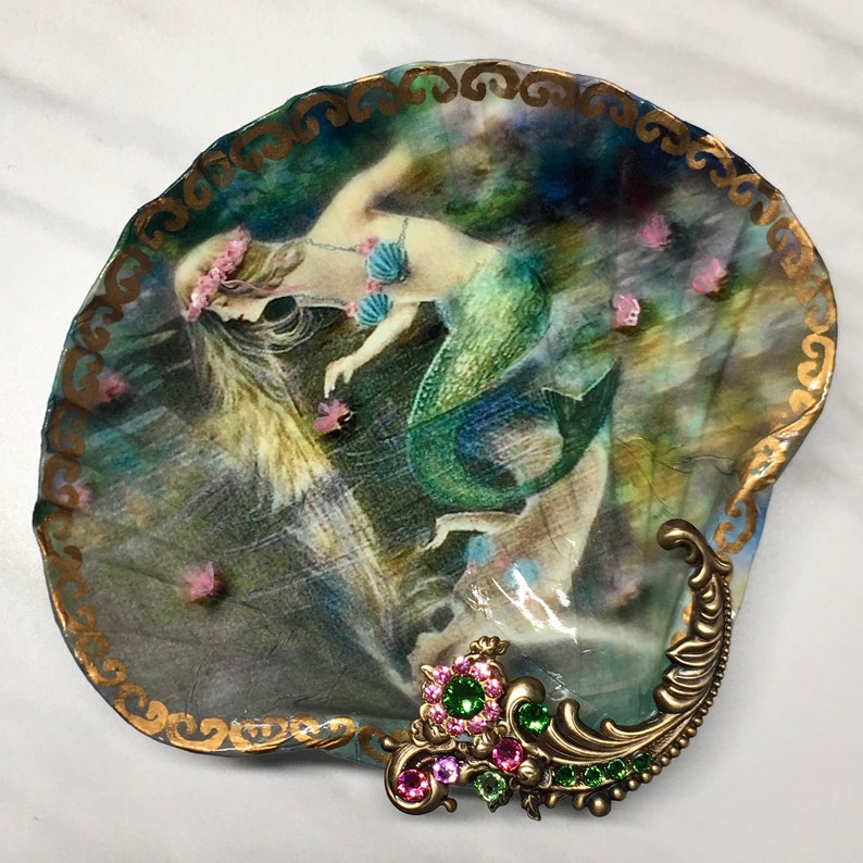 Decoupaged Shell Jewelry Dish A Mermaids Reflections Large - Etsy