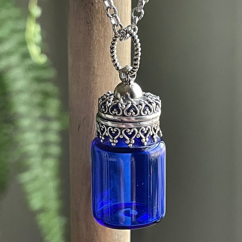 Snuff Bottle Necklace - Etsy