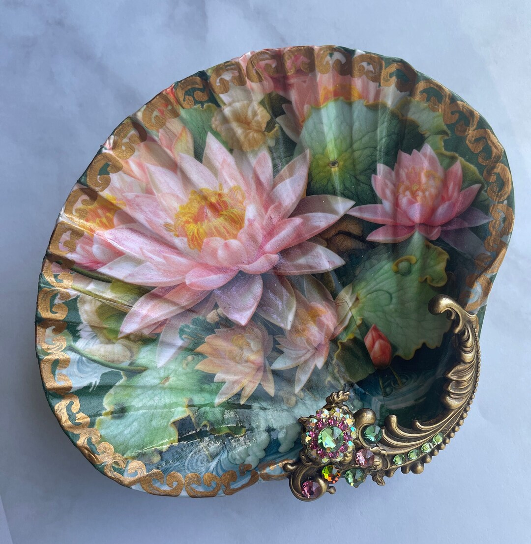 Lotus Flower Decoupaged Shell Jewelry Dish: Coastal Trinket Decor - Etsy