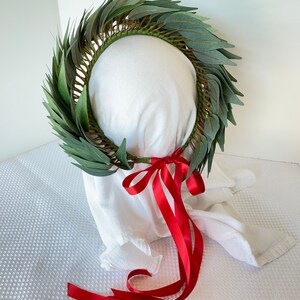 Laurel Leaf Crown in Full Circle: Italian Graduation Wreath With Green ...