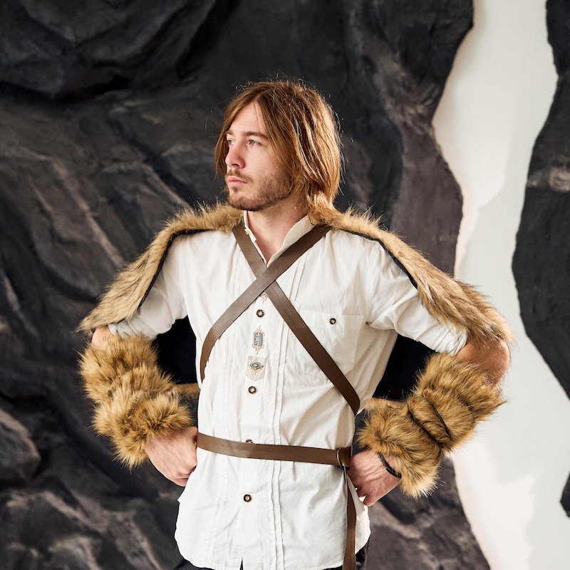 Viking Fur Mantle - Etsy