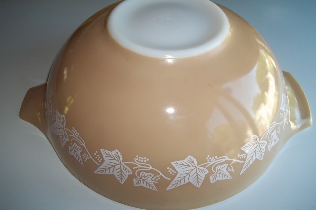 Ivy Aka Sandalwood, Pyrex#444, Vintage, Cinderella Mixing Bowl 4 Quart ...
