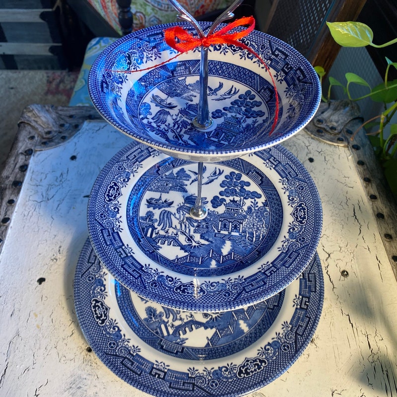 China Cake Stand - Etsy