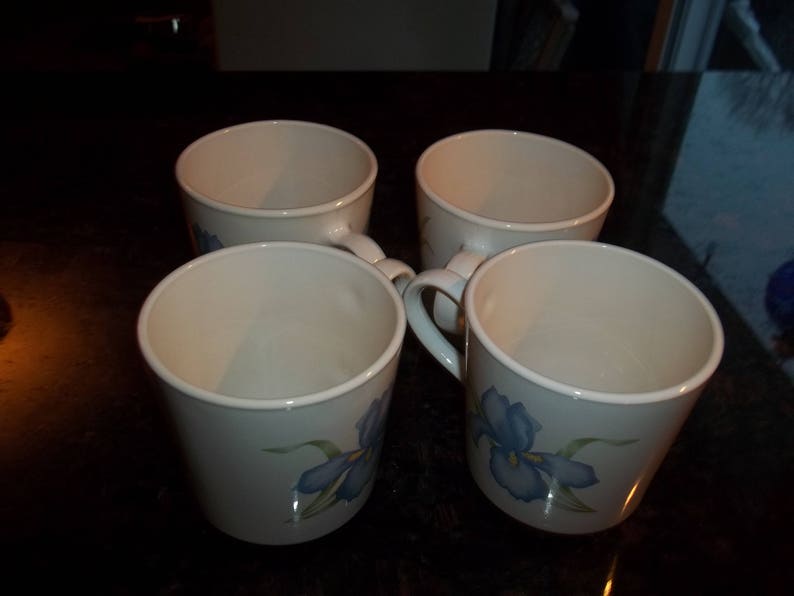 4 Iris Corning Coffee Tea Cups Made in the USA - Etsy
