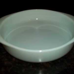Pyrex #221 Milk White Cake Pan, With Handles - Etsy