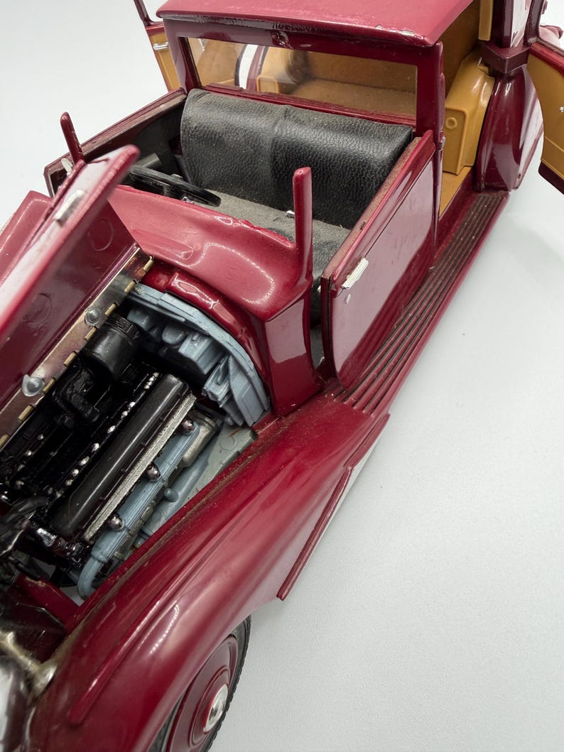 Danbury Mint 1938 Rolls-royce Phantom III Die-cast Model – 1:24 Scale ...