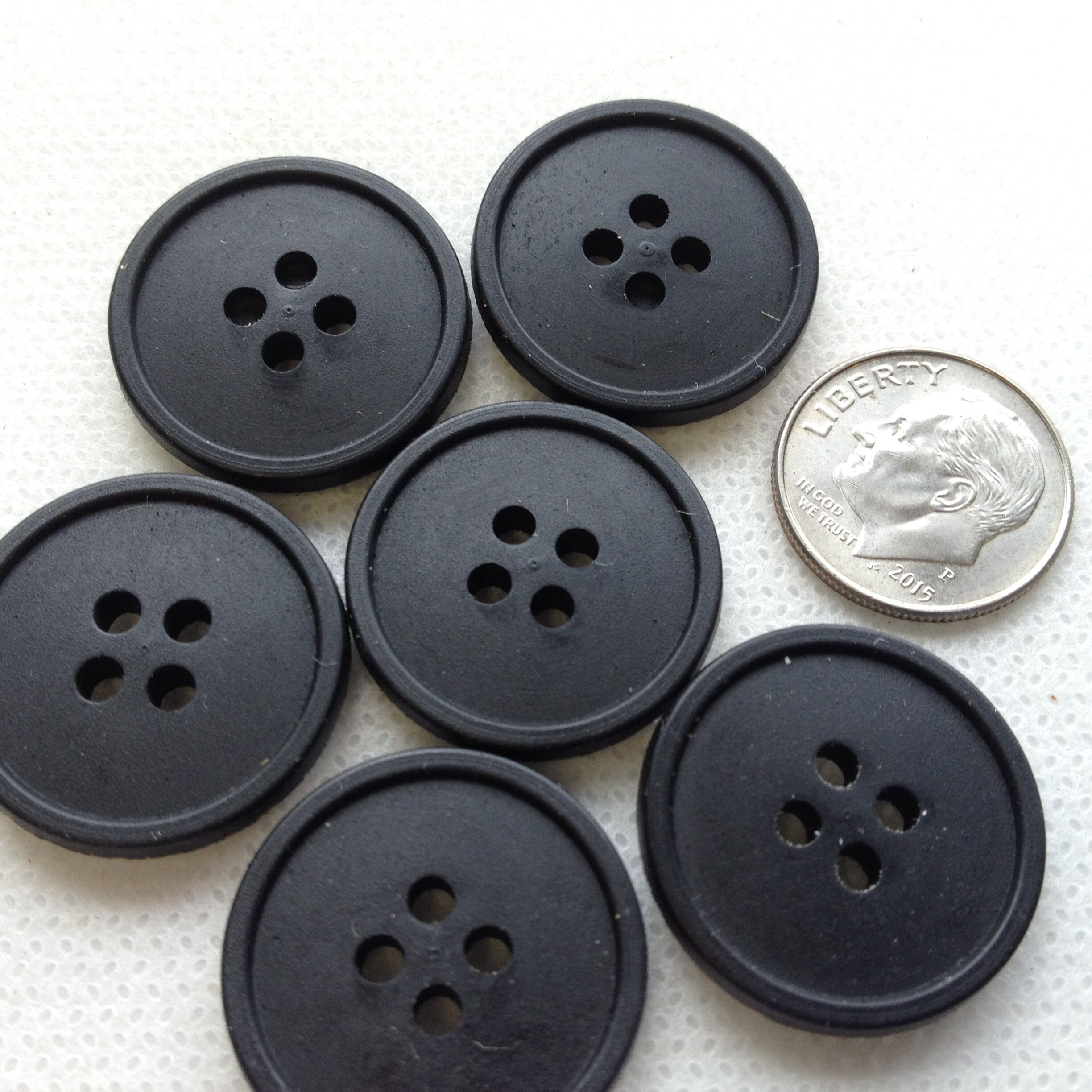 Sewing & Fiber Large 7/8 22mm Lot of 6. Black 4 hole rubber buttons ...