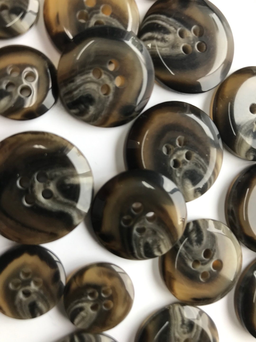 Deep Gray/brown Beveled Edge Round Back 4 Hole Mottled Coat and Suit ...