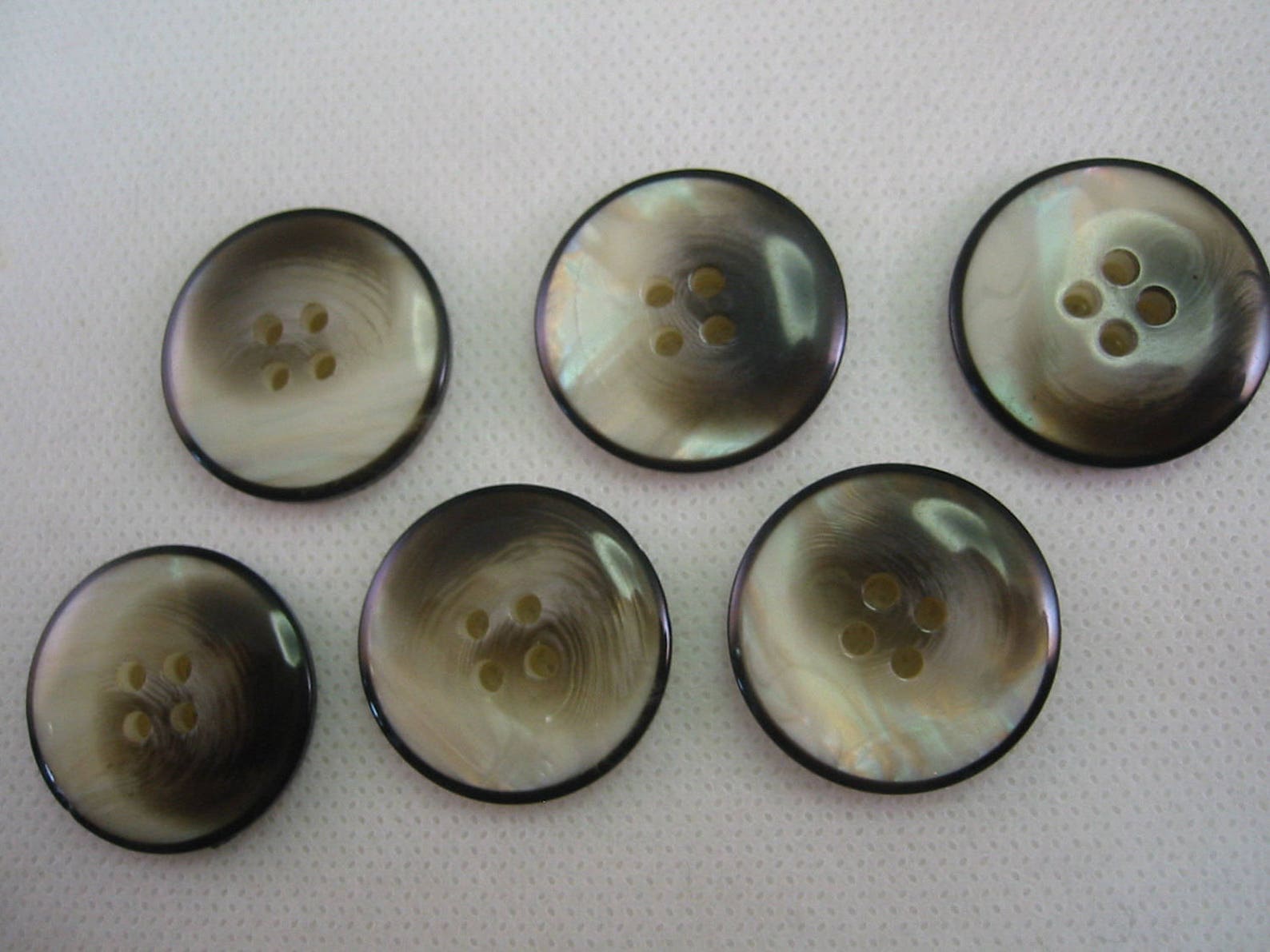 Pearl Smoke Irridescent Button, Diameter Ex Large 1 1/8" ,lot of 6. - Etsy