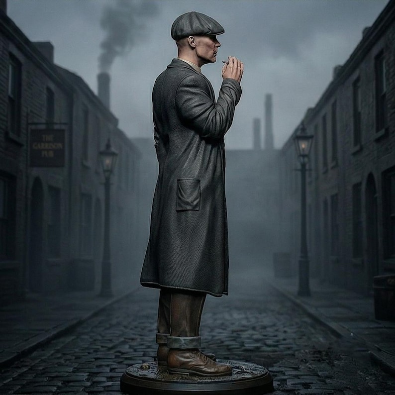 Vintage Gangster Figurine, Classic British Style Statue, Retro Suit ...
