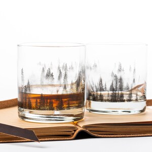 Forest and Clouds Rock Glass Set - Mountain and Nature Themed Kitchen ...