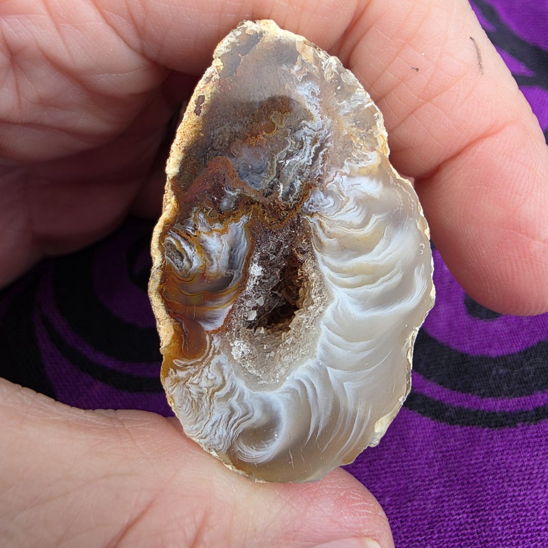 Oco Geode: Agate Layers, Sparkling Druzy Interior - Etsy