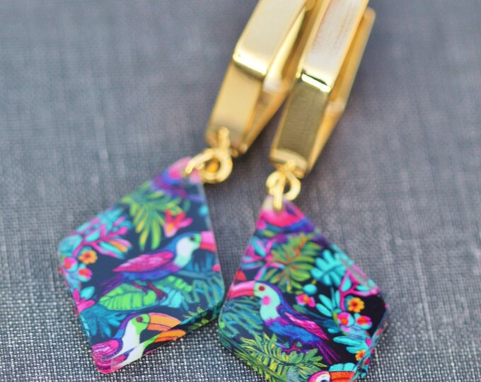 NEW Bright Tropical Bird Resin Earrings,printed Acrylic Long Gold Drop ...