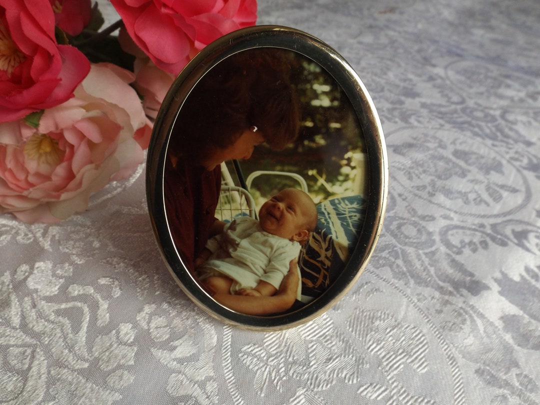 Sterling Oval Mini Frame W/easel Back by Wilton for Picture 3"x 2 ...