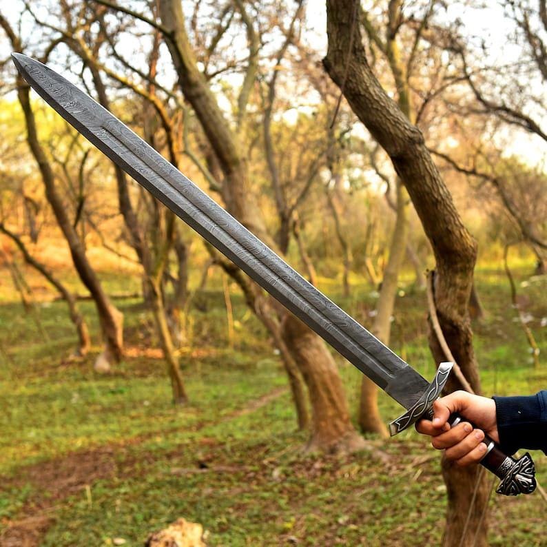 Handmade Damascus Steel Viking Sword: Medieval Replica With Scabbard ...
