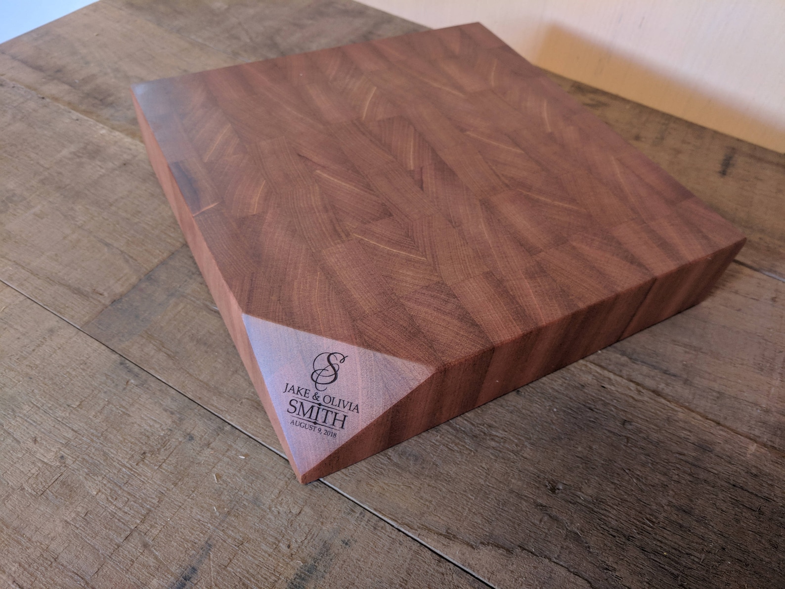 Personalized Engraved Monogramed Cutting Board Butcher Block - Etsy