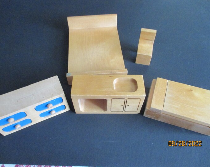 Wooden Dollhouse Furniture Creative Playthings Made in Finland Five ...