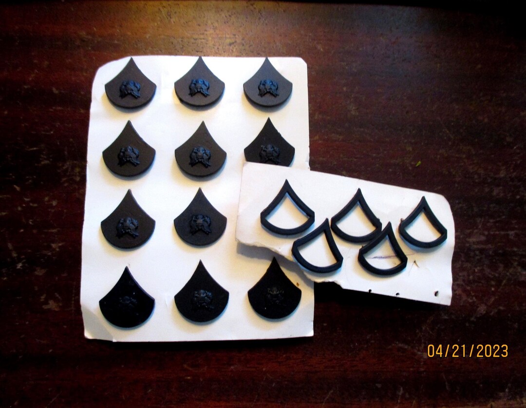 US Army Military Rank Pins Black Eagle Pin USA Militaria Staff Sargent ...