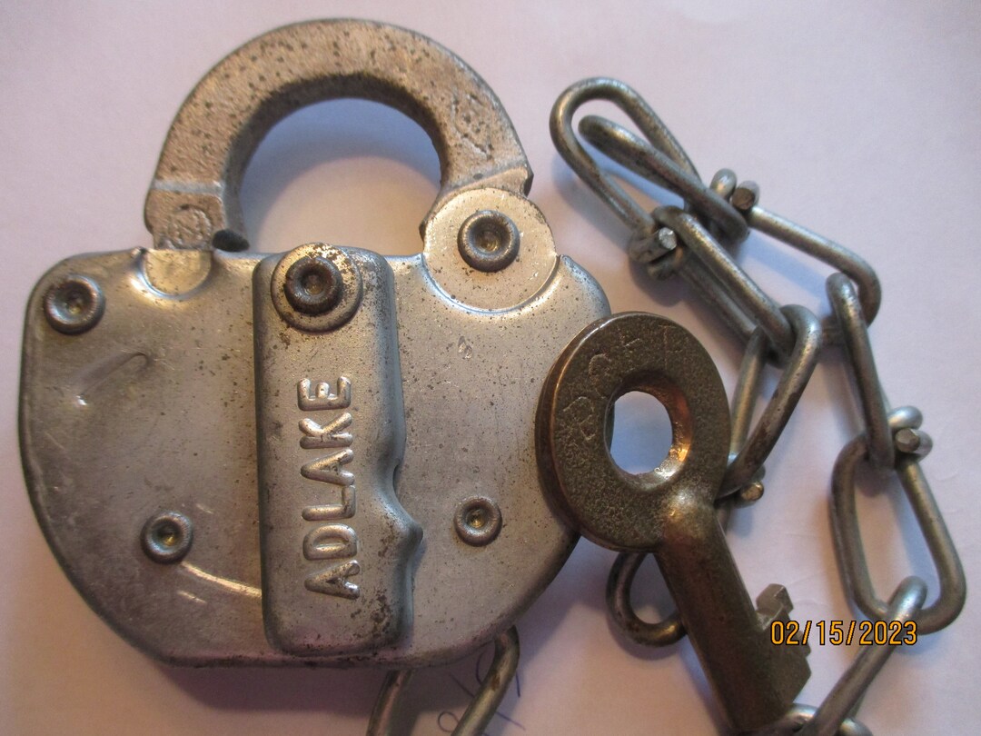 PP Railroad Lock Key Chain Penn Central Railroad Vintage - Etsy