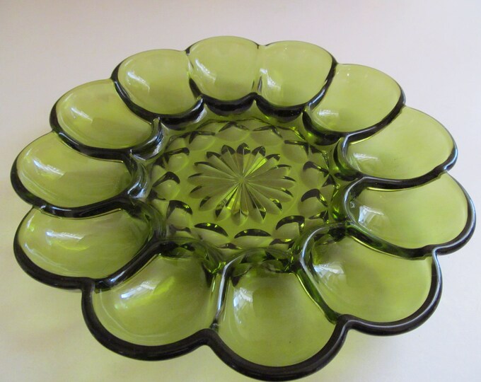 Vintage Anchor Hocking Fairfield Pattern Avocado Green Glass Egg Plate ...