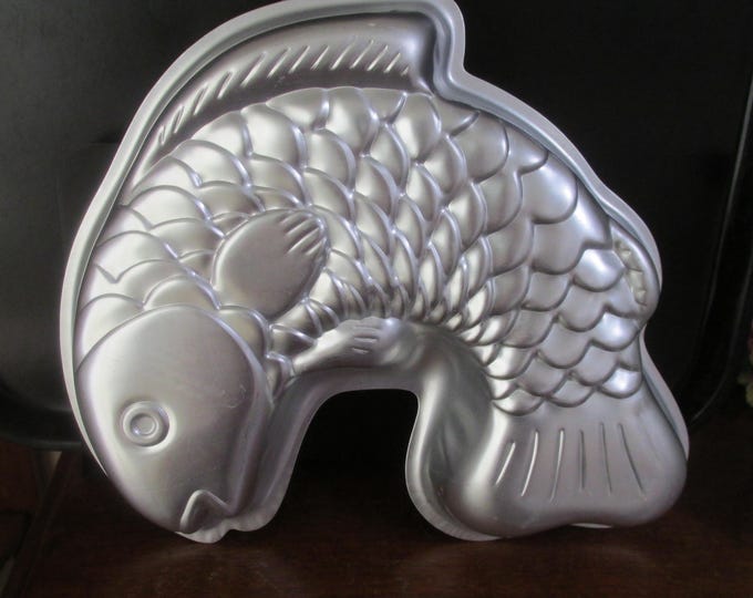 Vintage Big FISH Mold, Cake Pan, Wilton Aluminum Pan 1984 - Etsy
